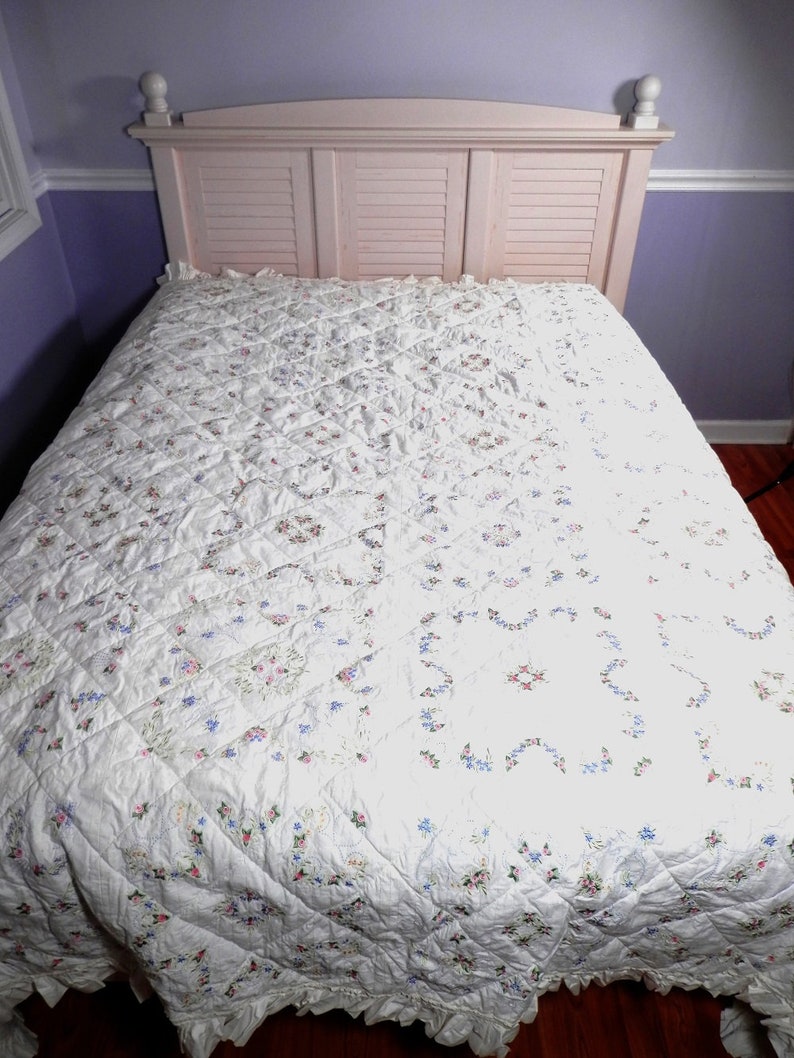 ANTIQUE Pearly ROSE QUILT Queen Size Embroidered Hand Made Heirloom One ...