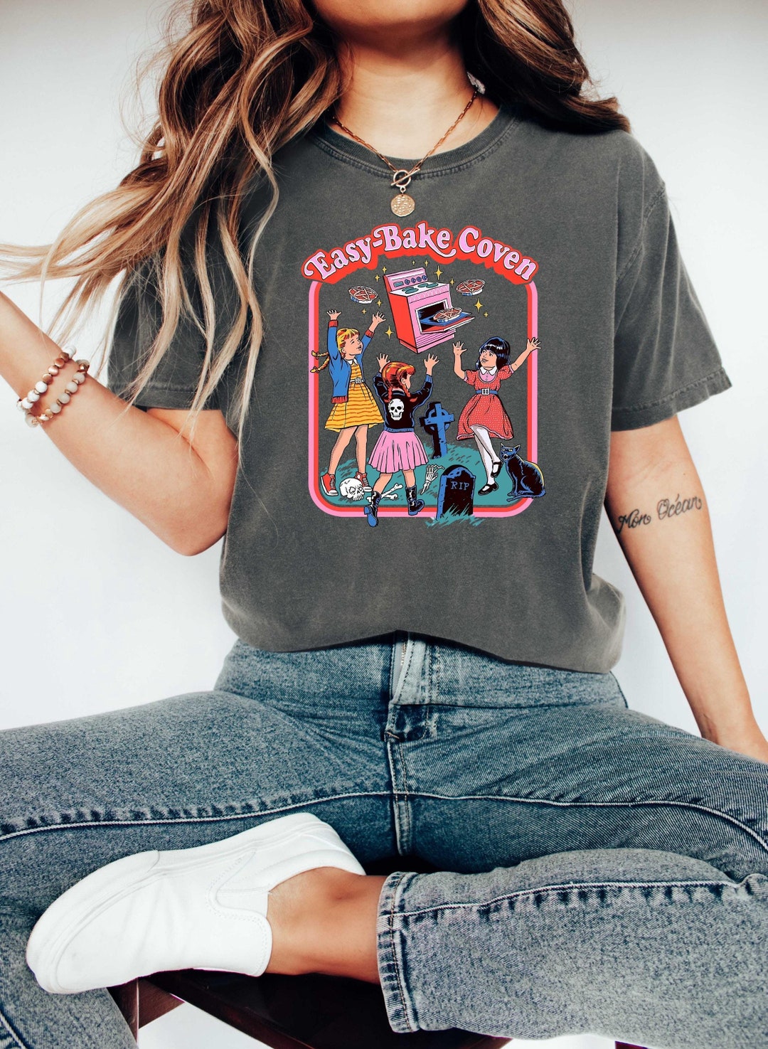 Easy Bake Coven 90s Horror Movie Fan Oversized Tshirt, Retro Comfort ...