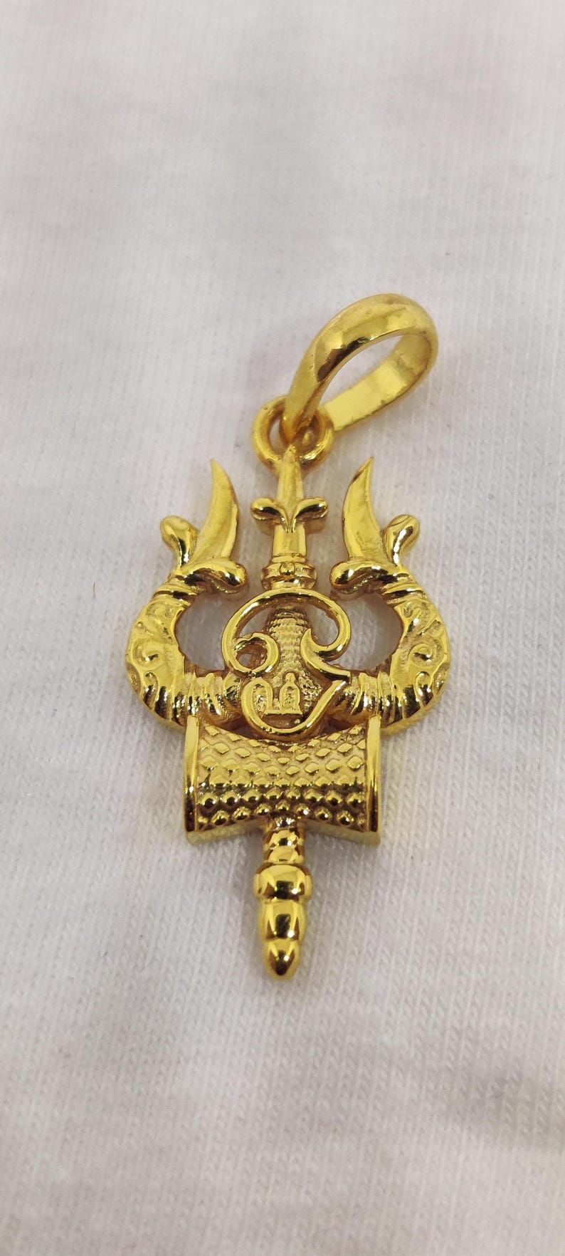 22kt Gold Religious Pendant: Trishul, Damru, and Tamil OM - 22KT-TRIS ...
