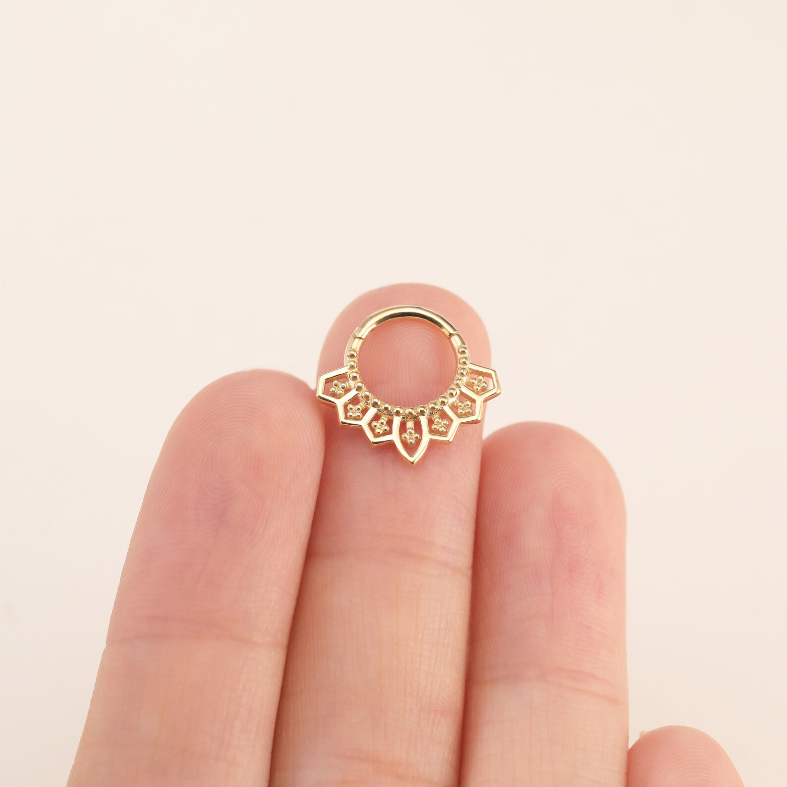 14k Solid Gold Royal Floral Seamless Clicker, Gold Septum Ring, Flower ...