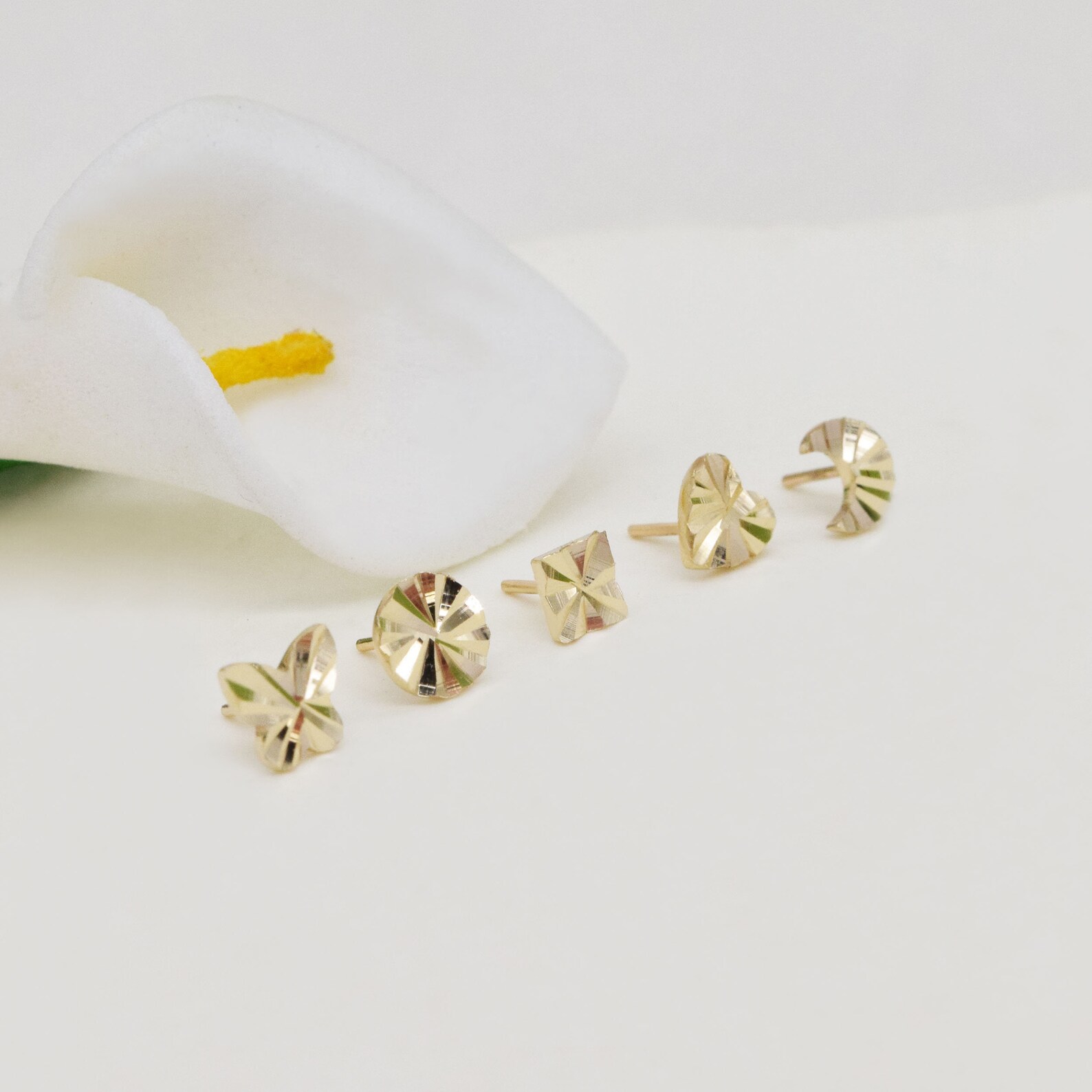 14K Solid Gold Diamond Cut Threadless Stud Earring Tiny Disc Earring ...