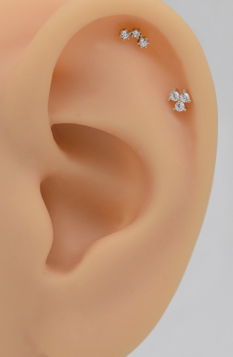 14k Solid Gold Three Stone Cartilage Piercing Dainty Stud - Etsy
