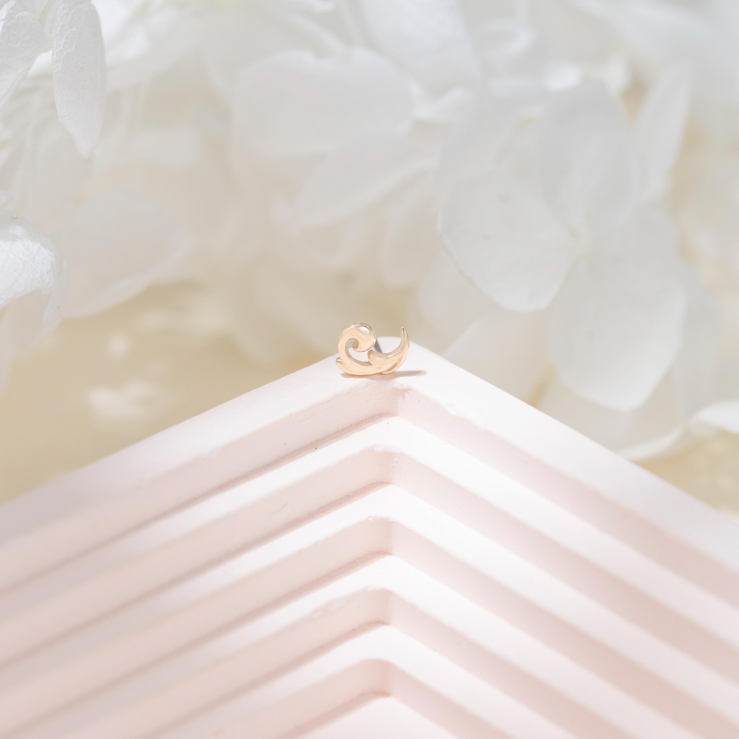 14k Solid Gold Wave Swirl Stud Minimalist Cartilage Piercing Tragus ...