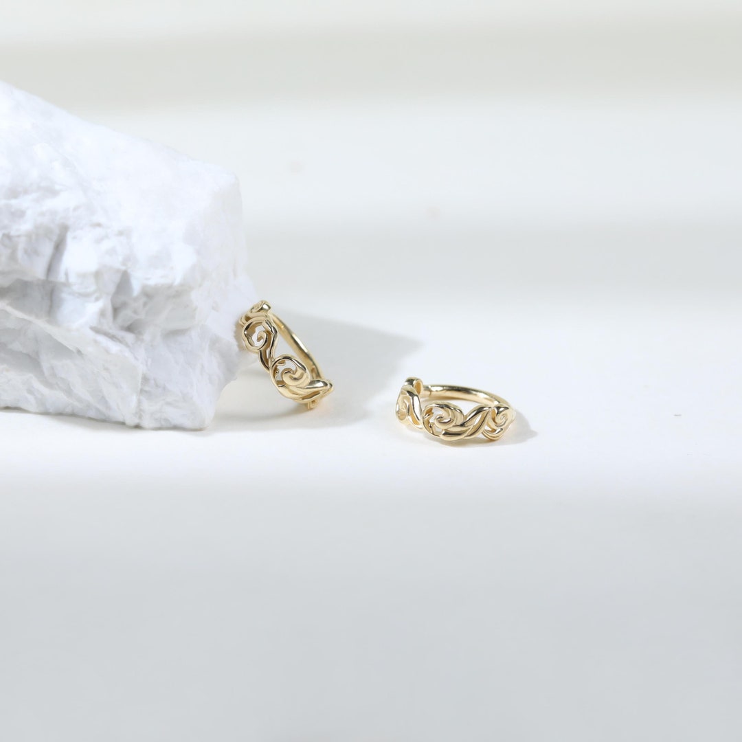 14K Solid Gold Vines Helix Hoop Carving Texture Conch Clicker Hinged ...