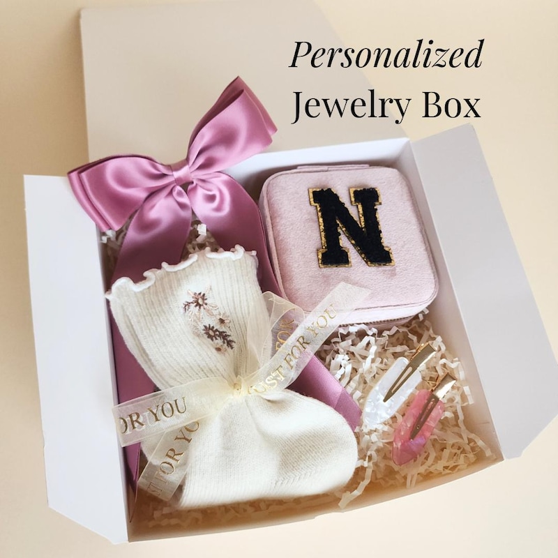 Preppy Gift Basket - 60+ Gift Ideas for 2025