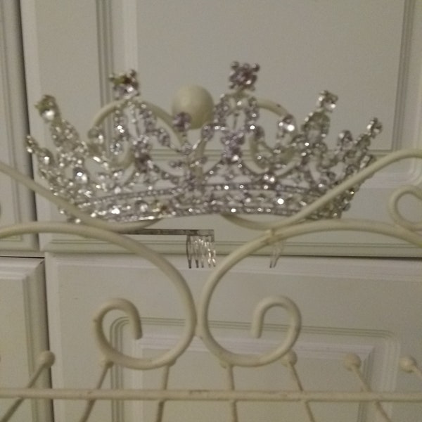 Tiara Display Stand - Etsy