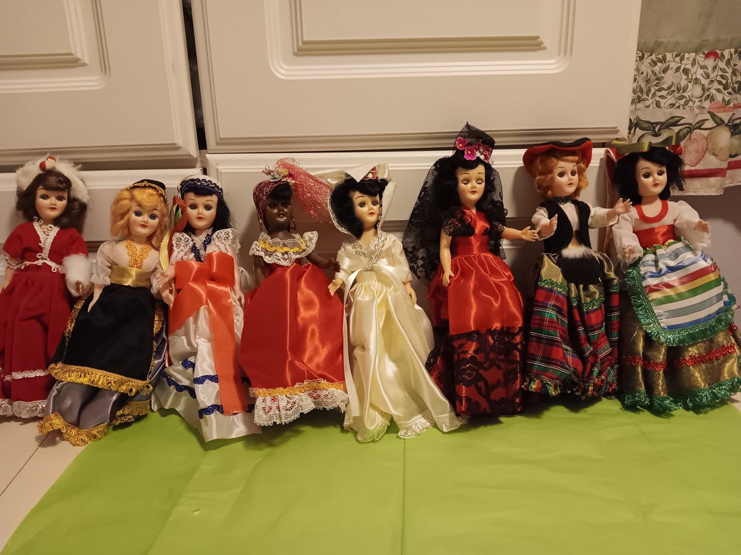 Dolls/blinking Dolls/display Dolls/arco/ Vintage Dolls of the World/pre ...