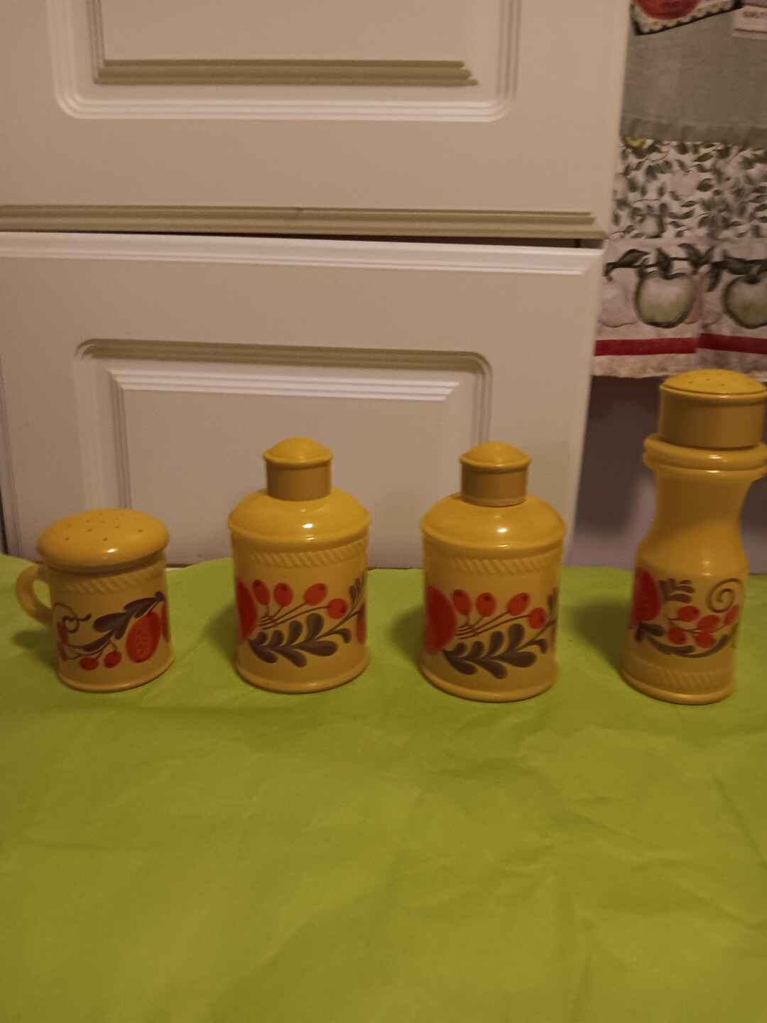 Vintage Avon Glass Jars Yellow and Orange/salt and Pepper Shakers/ Lot ...