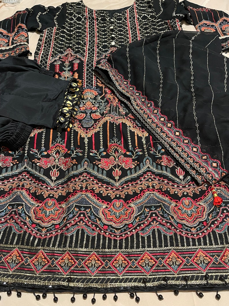 Pakistani Designer Shalwar Kameez. - Etsy