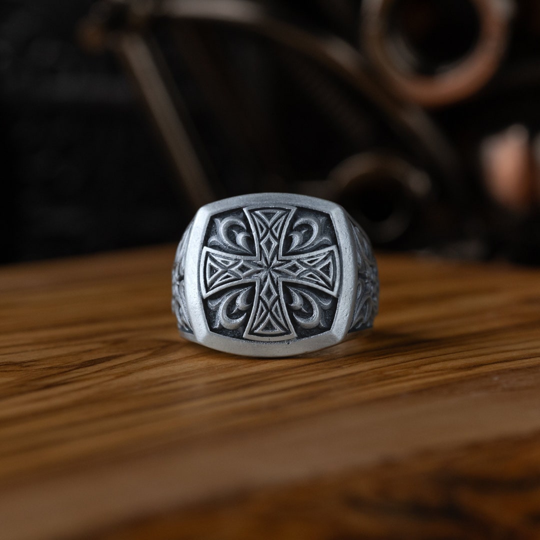 Maltese Cross Engraved Signet Ring, Cross Floral Men Sterling Silver ...