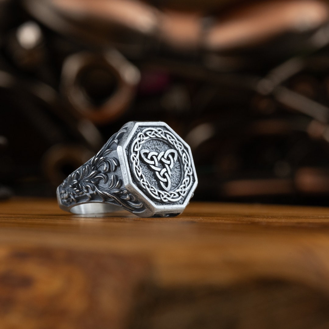 Celtic Knot Handmade Men Signet Ring, the Triquetra Celtic Wedding Ring ...