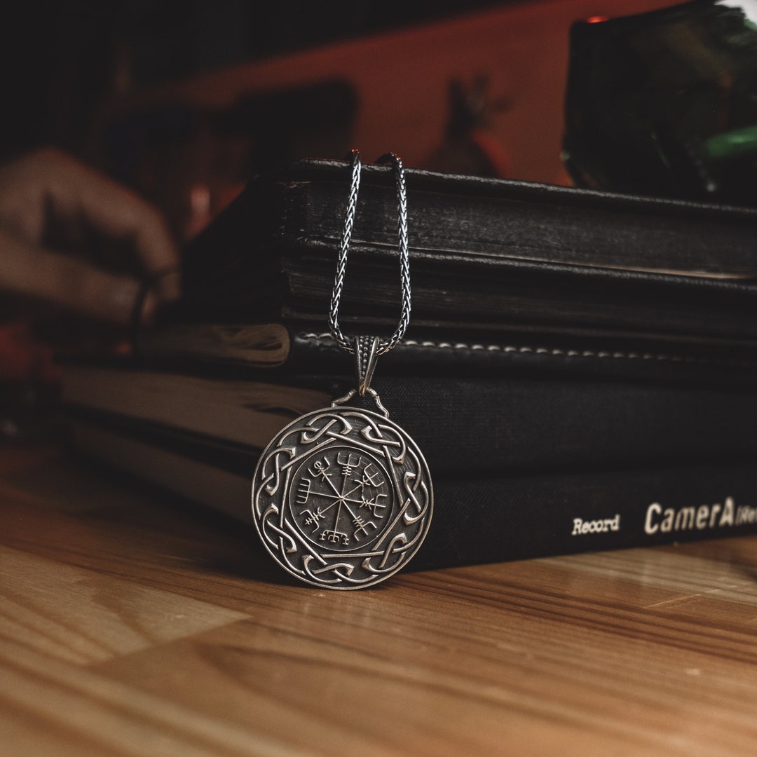 Celtic Knot Viking Vegvisir Coin Medallion, Viking Ancient Compass ...