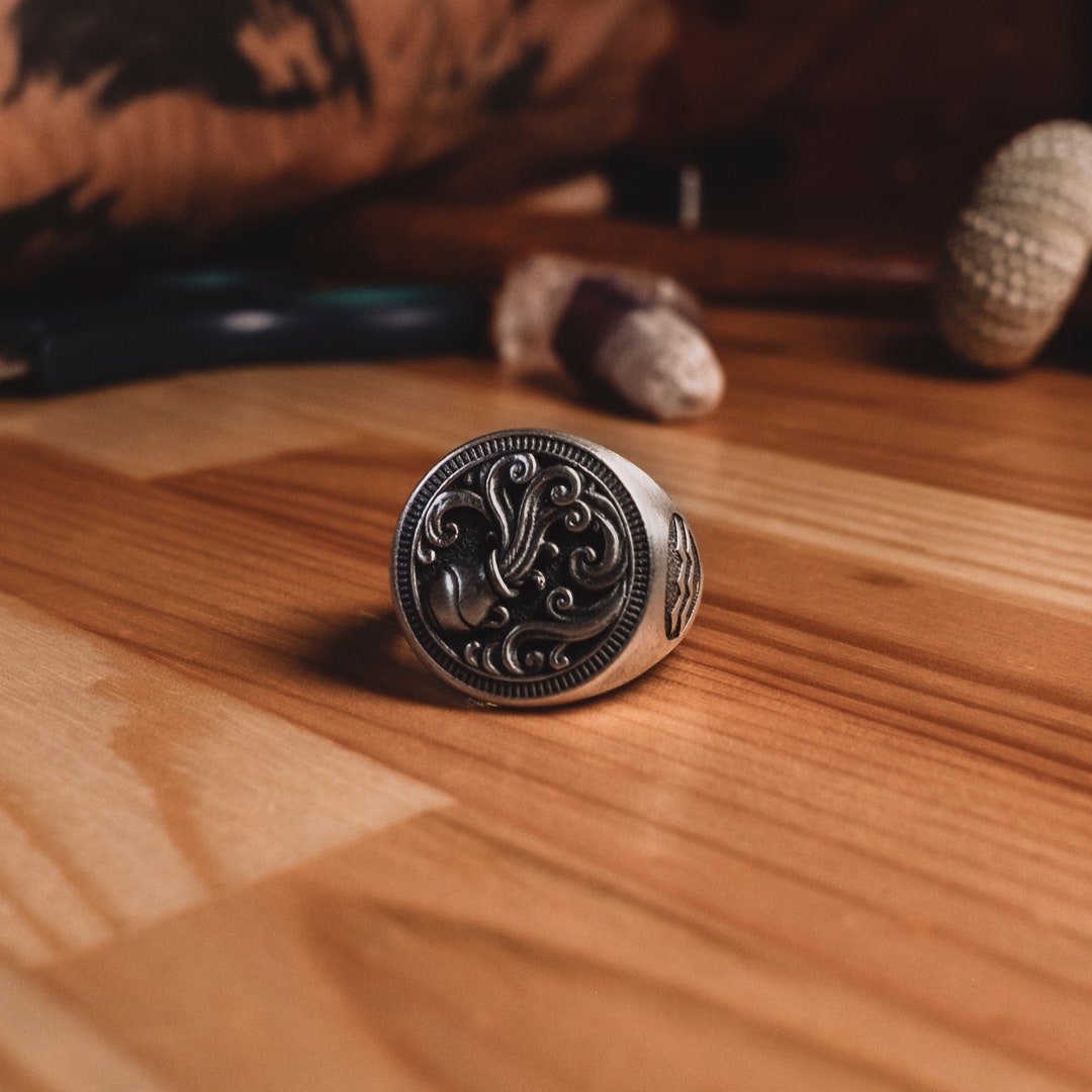 Aquarius Zodiac Sign Signet Silver Ring, Zodiac Pinky Signet Ring in ...
