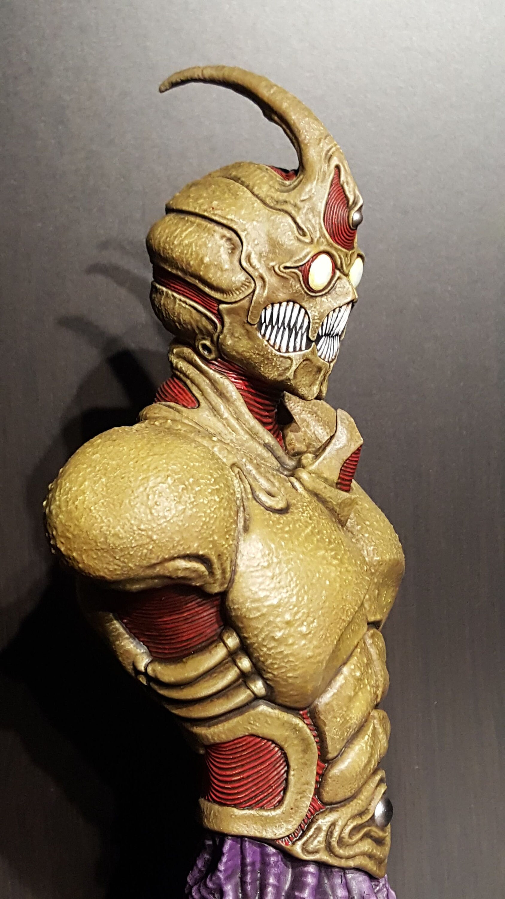 Guyver Figure. Aptom Guyver Disguise. - Etsy