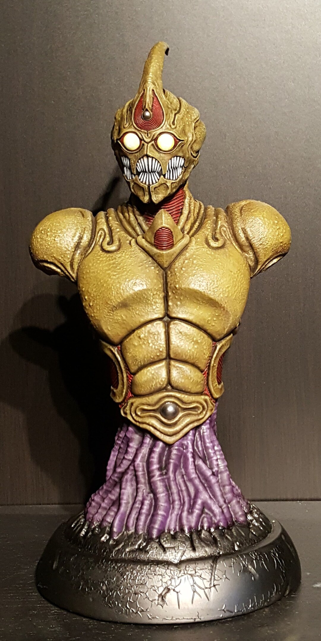 Guyver Figure. Aptom Guyver Disguise. - Etsy