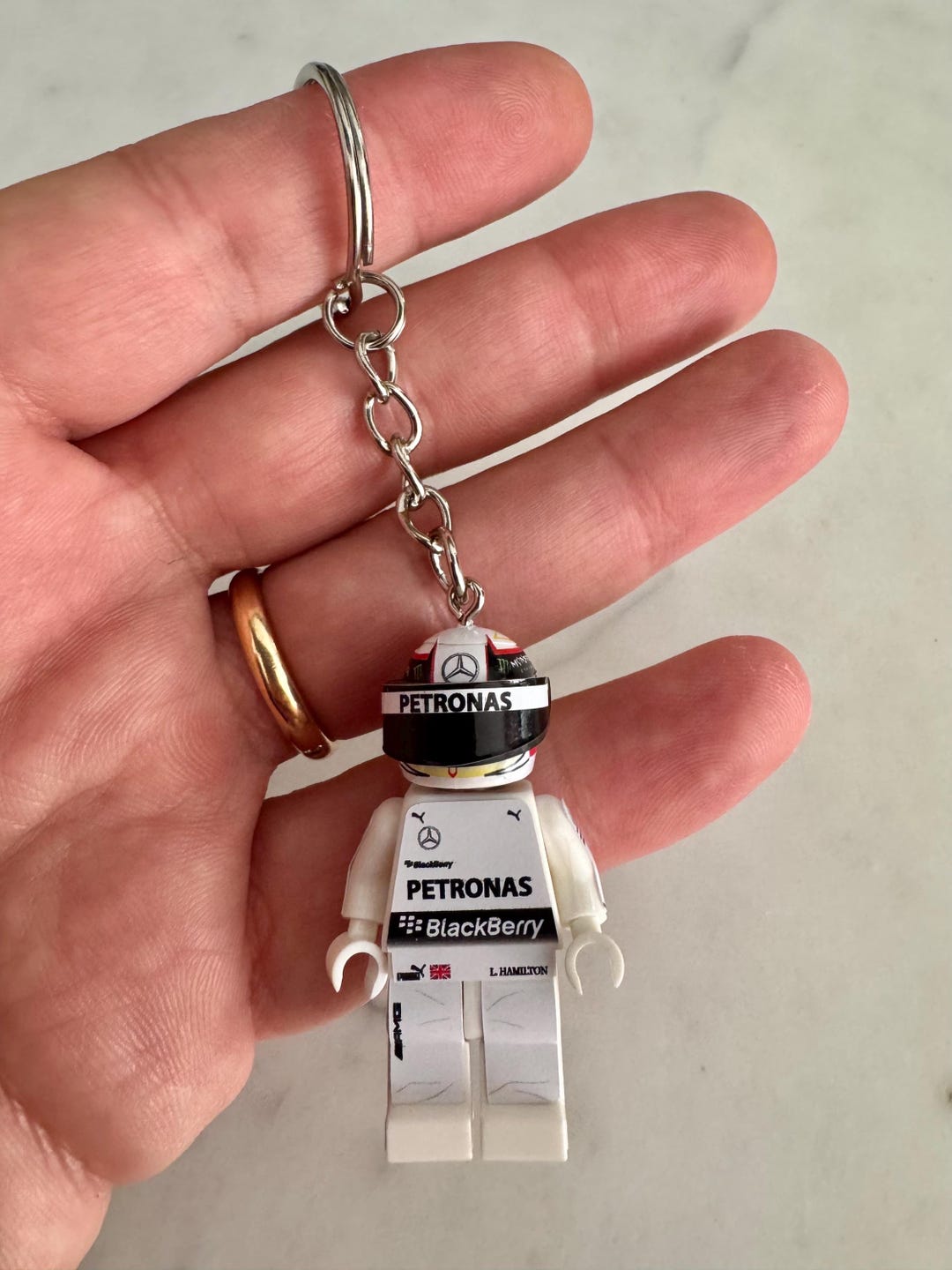 F1 Keyring Lewis Hamilton 2015 F1 World Champions Grand Prix Pilot ...