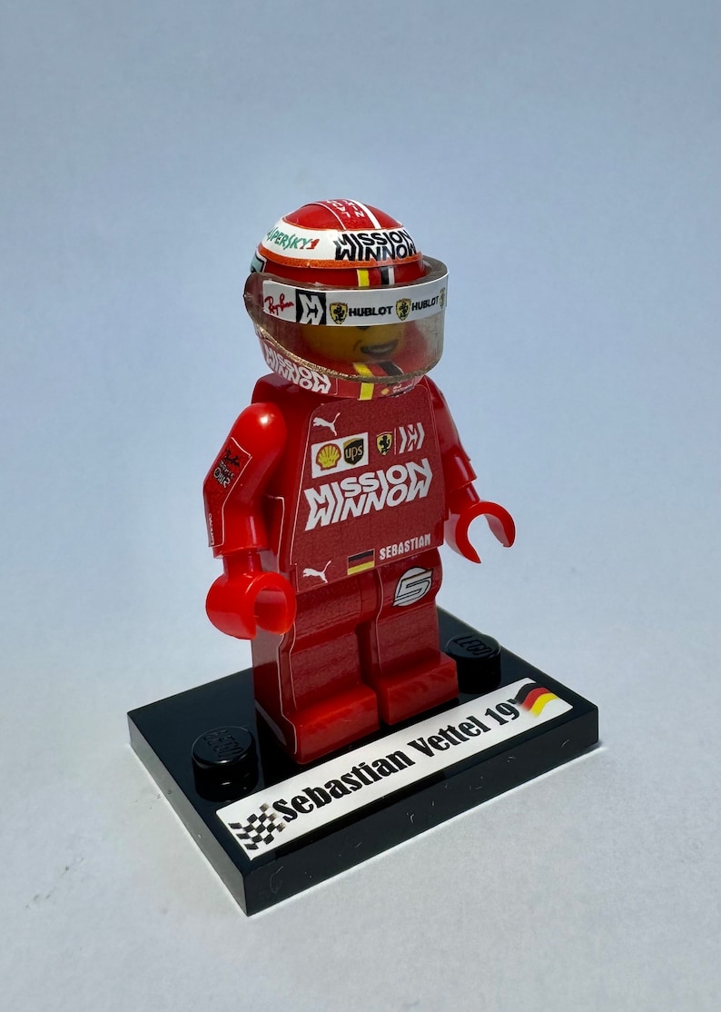 Sebastian Vettel Lauda Tribute Red Helmet Scuderia Ferrari F1 Formula 1 ...