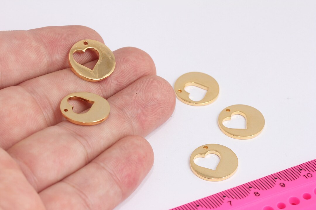 17mm 24k Shiny Gold Heart Disc, Round Pendant, Gold Heart Coin, Heart ...