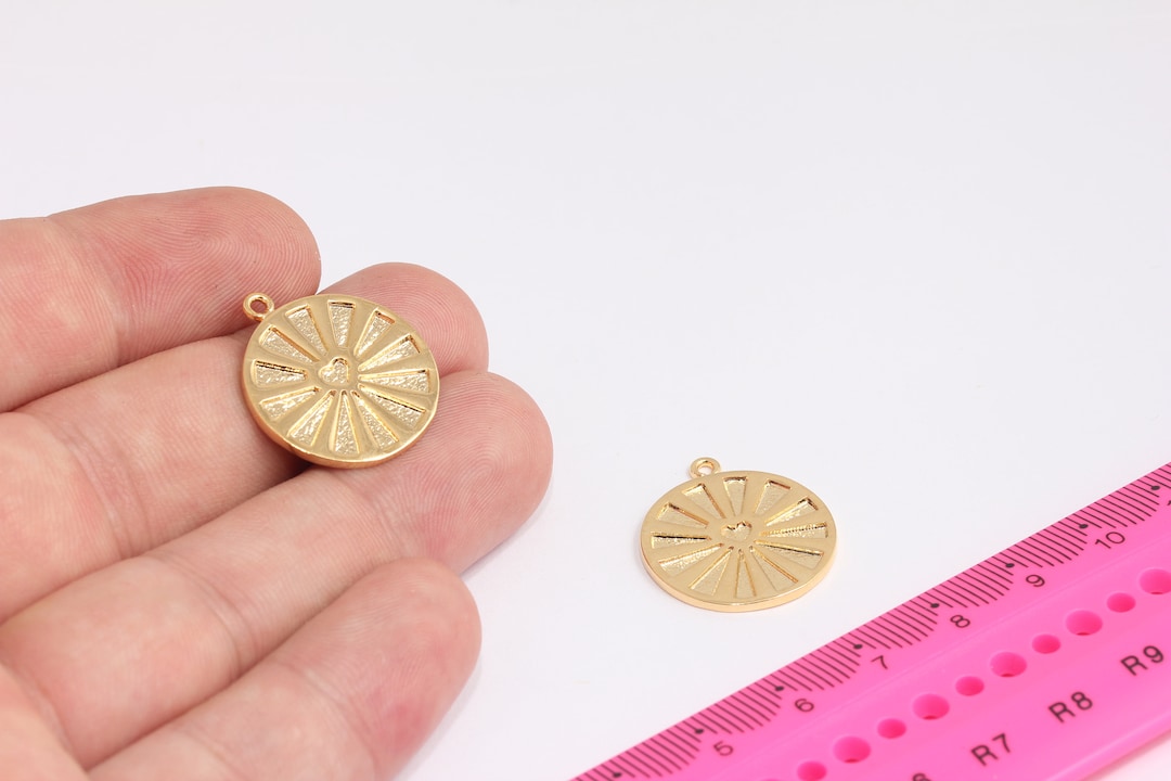 20x21mm 24k Shiny Gold Sun Heart Medallion, Sun Heart Necklace, Disc ...
