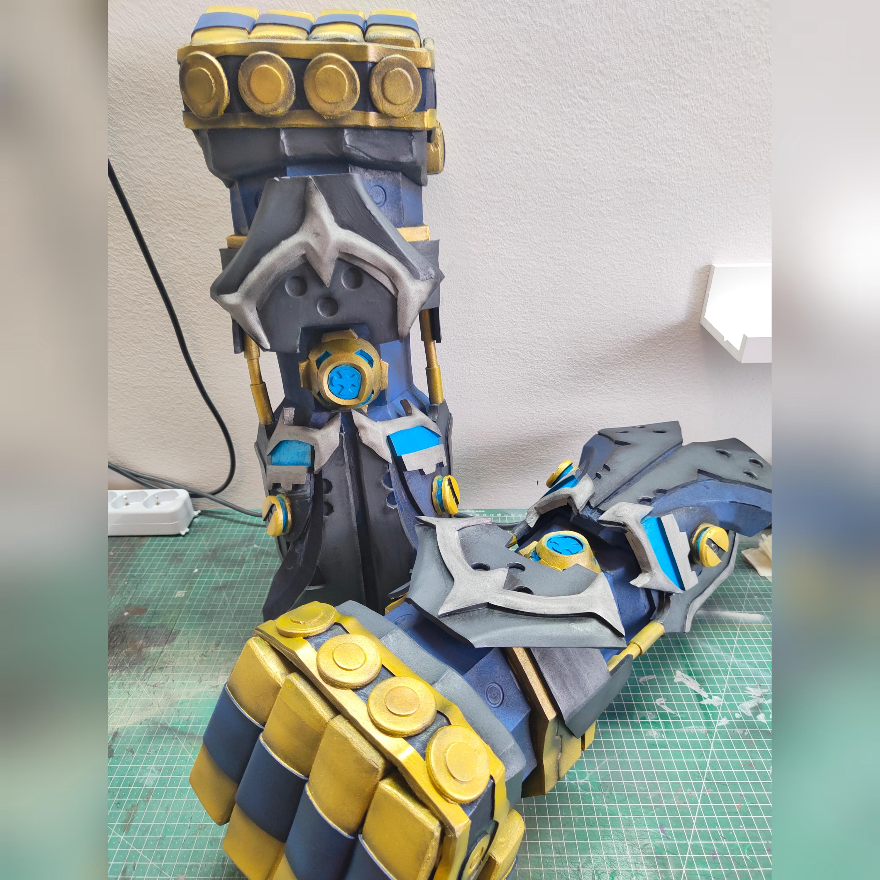 Wriothesley's Gauntlet Genshin Impact - Etsy