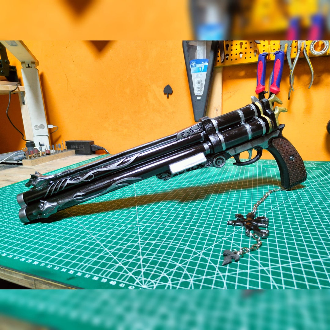 Vincent Valentine Cerberus Gun Final Fantasy - Etsy UK
