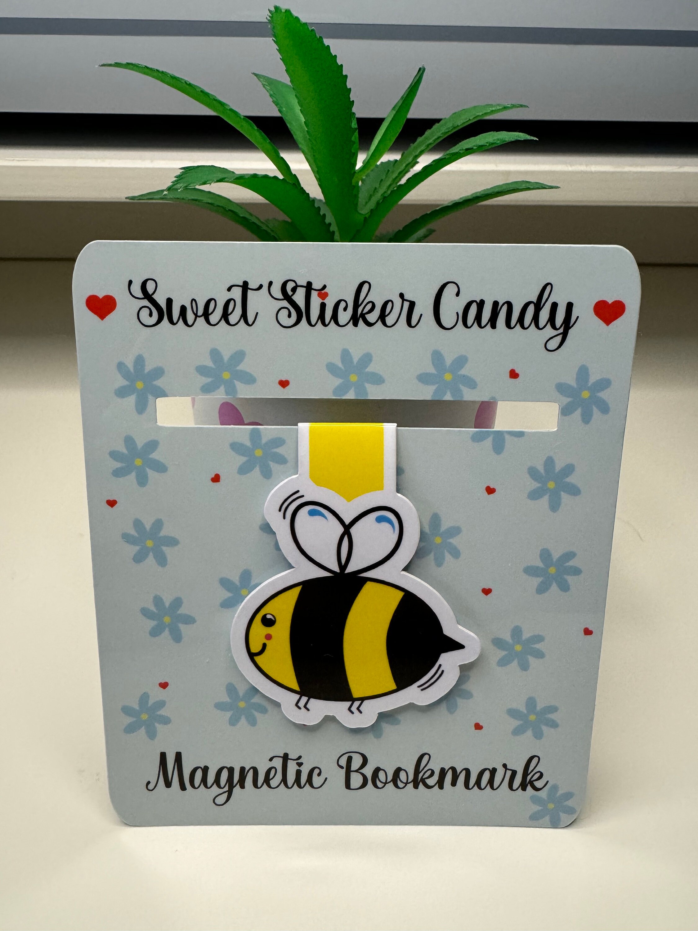 Cute Bumble Bee Magnetic Bookmark - Etsy UK