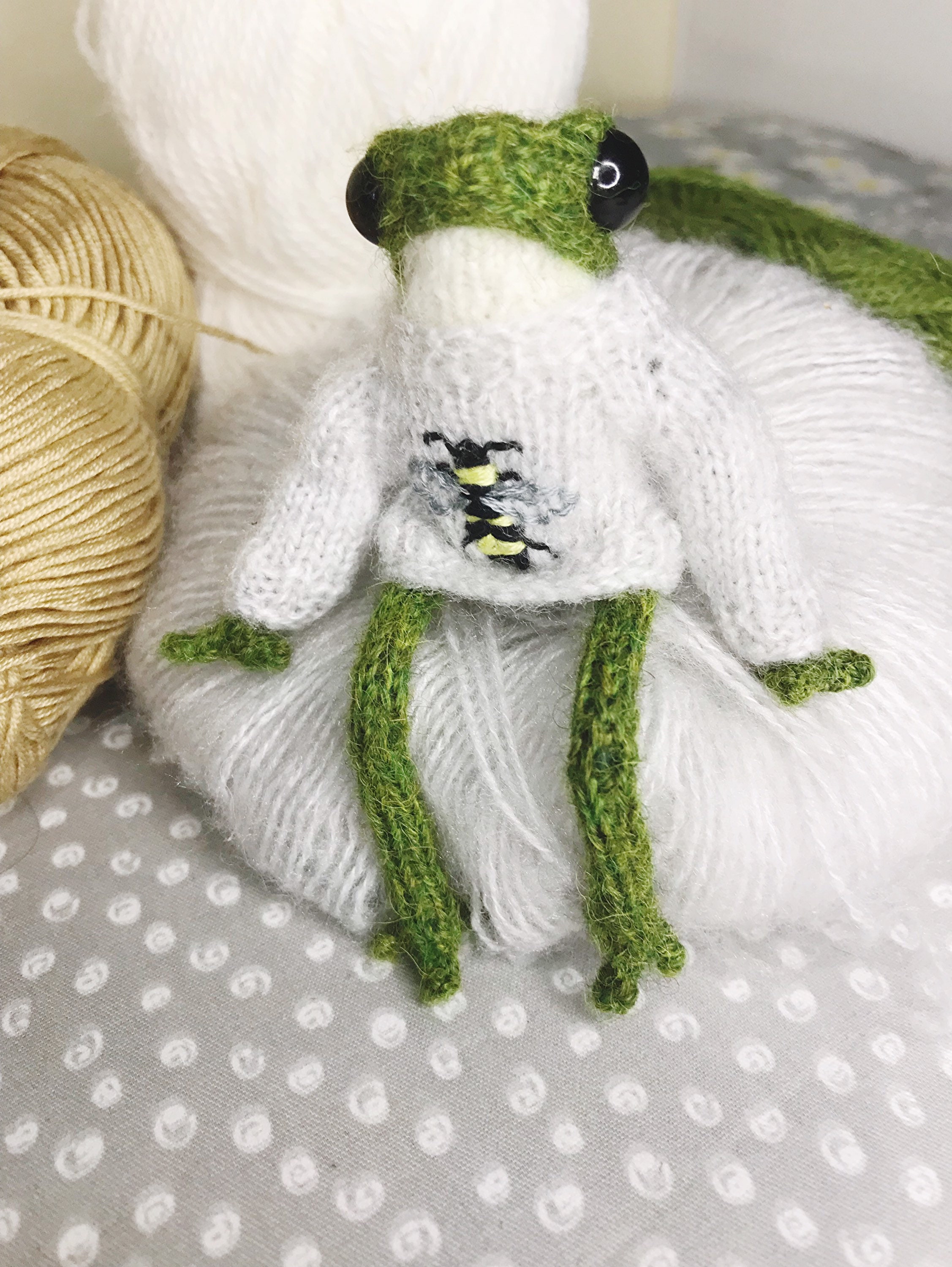 Knitted Frog in Sweater Crochet Frog Doll in Clothes Plush Knitt Frog ...