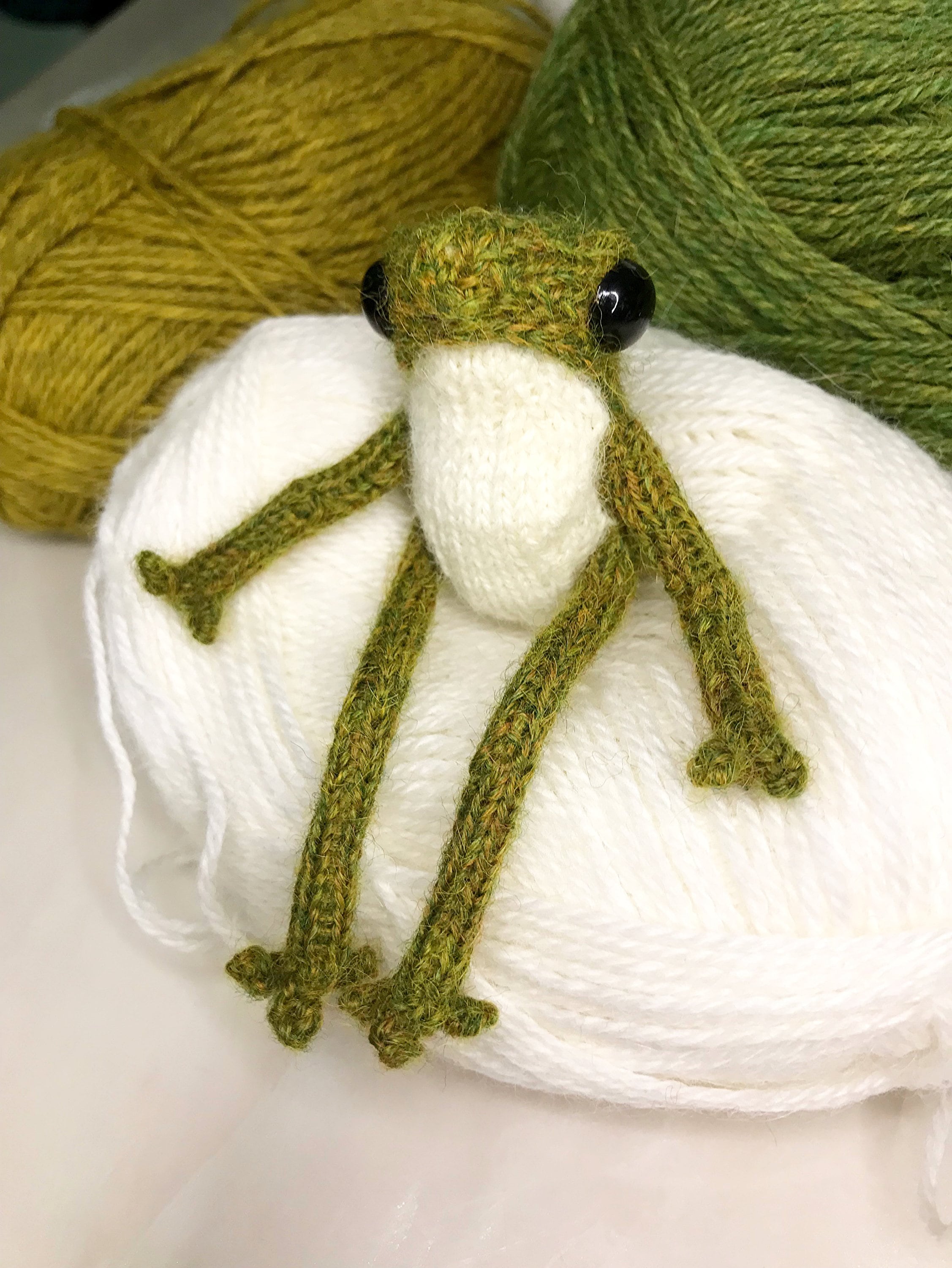 Knitted Frog Knit Frog Crochet Frog Doll Plush Frog Toy - Etsy