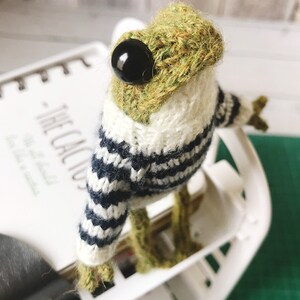 Knitted Frog in Striped Sweater Crochet Frog Toy Plush Doll Light Green ...