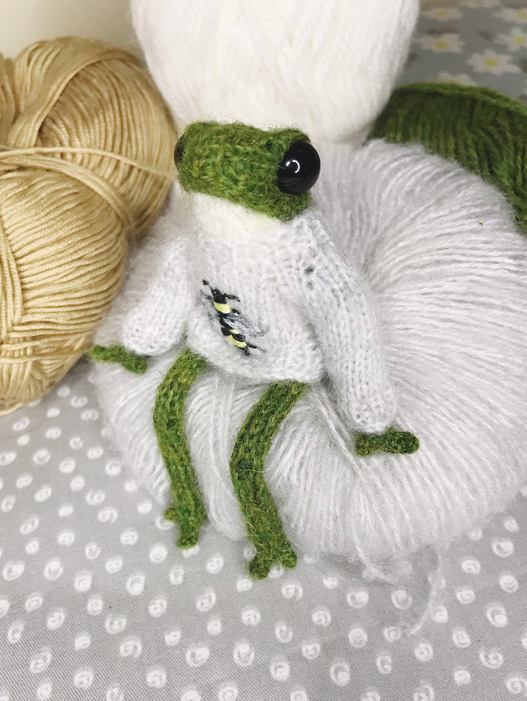 Knitted Frog in Sweater Crochet Frog Doll in Clothes Plush Knitt Frog ...