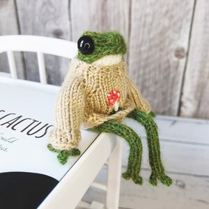 Knitted Frog With Sweater Frog Toy Embroidery Mushroom Green Doll ...