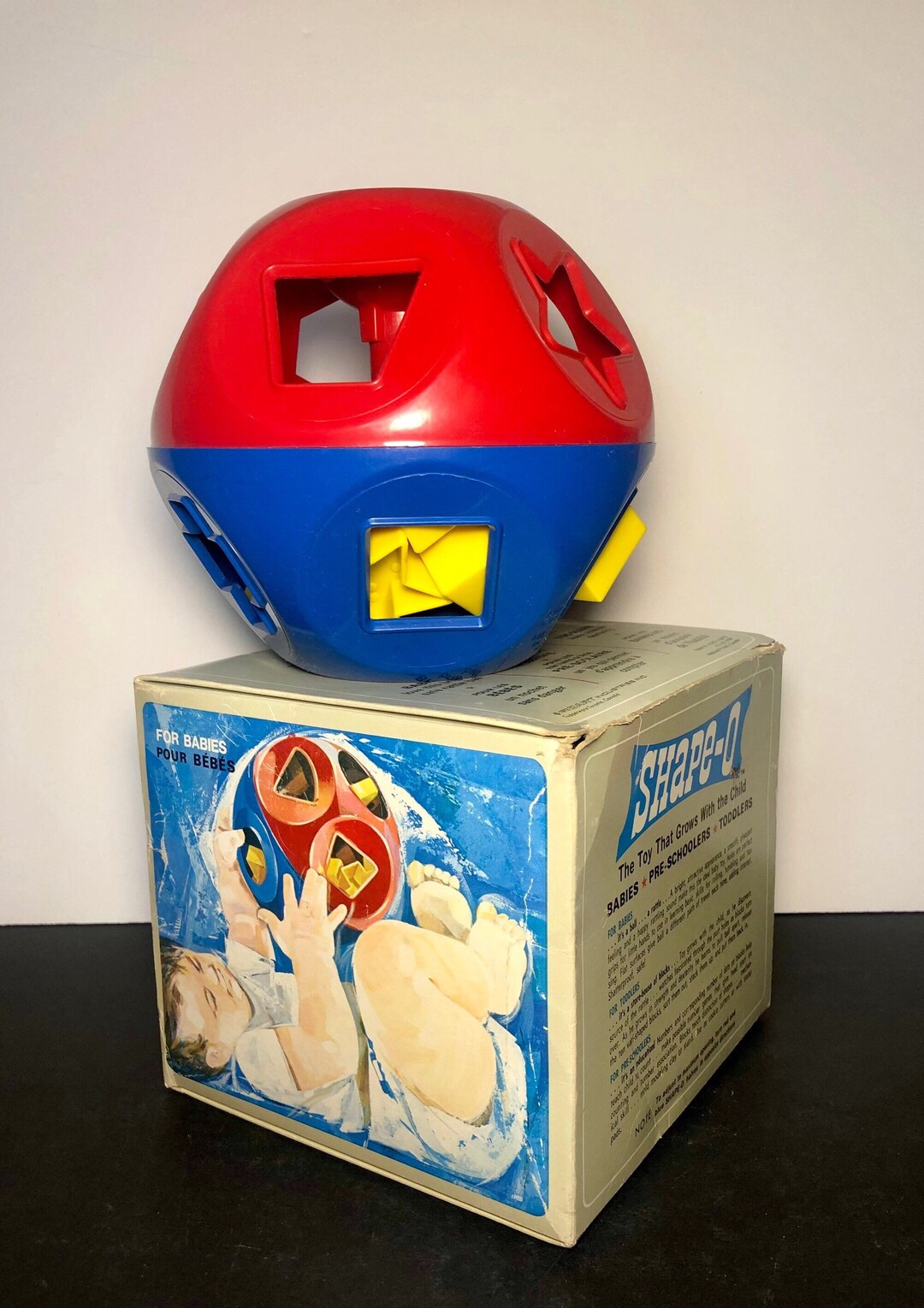 1972 Shape-o Tupperware Rattle Ball Sorter Its A Ball, A Rattle, 10 ...