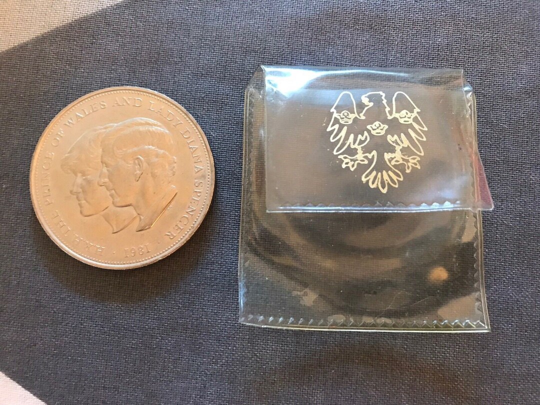 1981 Charles & Diana Royal Wedding Coin in Barclays Bank Cover - Etsy
