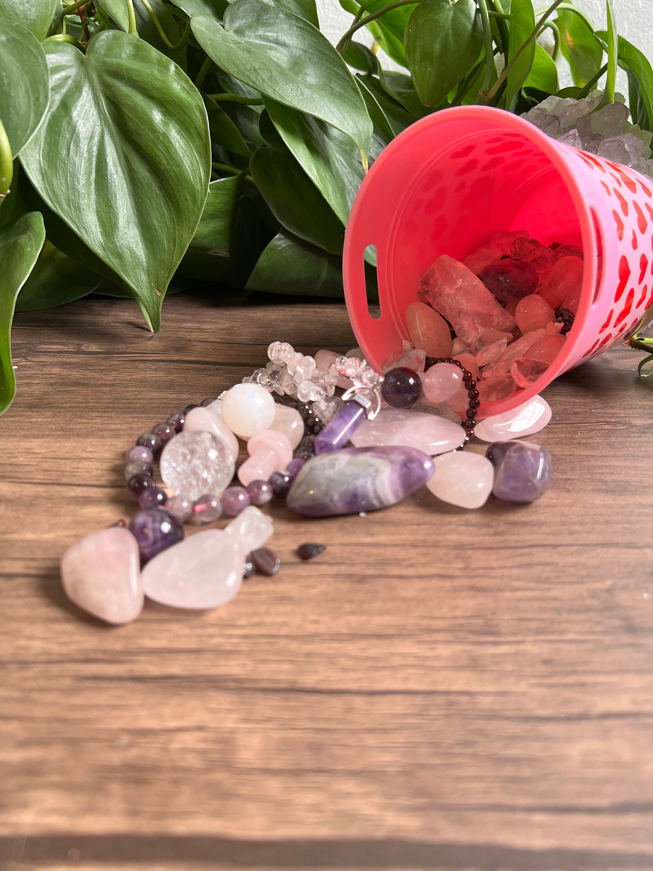 Crystal Confetti | Valentines Day Crystal Confetti | Love Themed ...