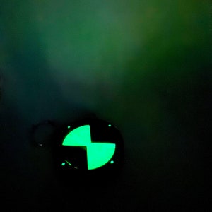 Ben 10 Omnitrix Icon Keychains - Etsy