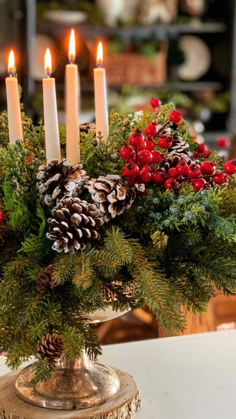 15 Easy Ways to Decorate With Fresh Greens for the Holidays - Etsy