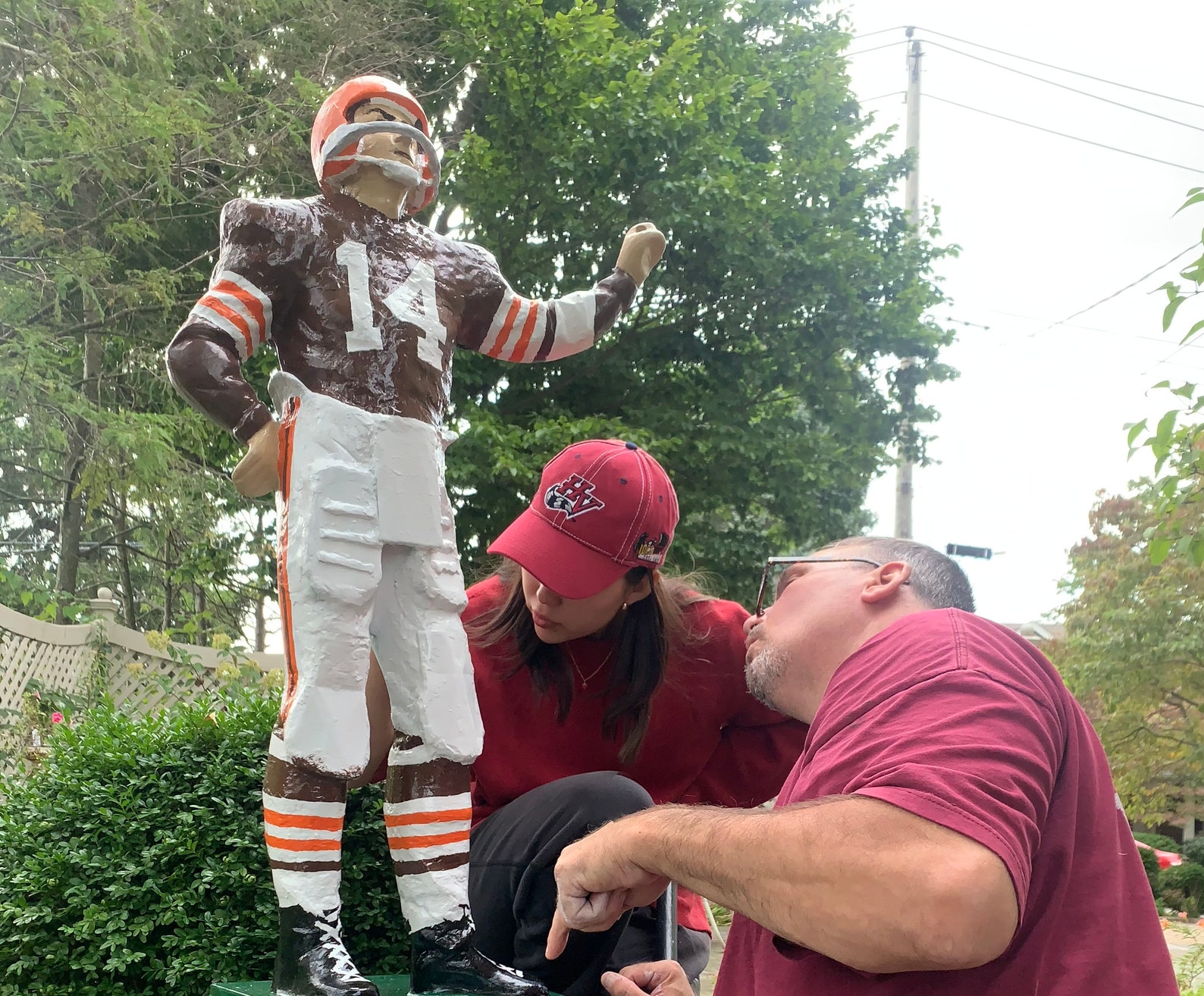 NFL Hall of Fame QB Otto Graham Statue - Etsy