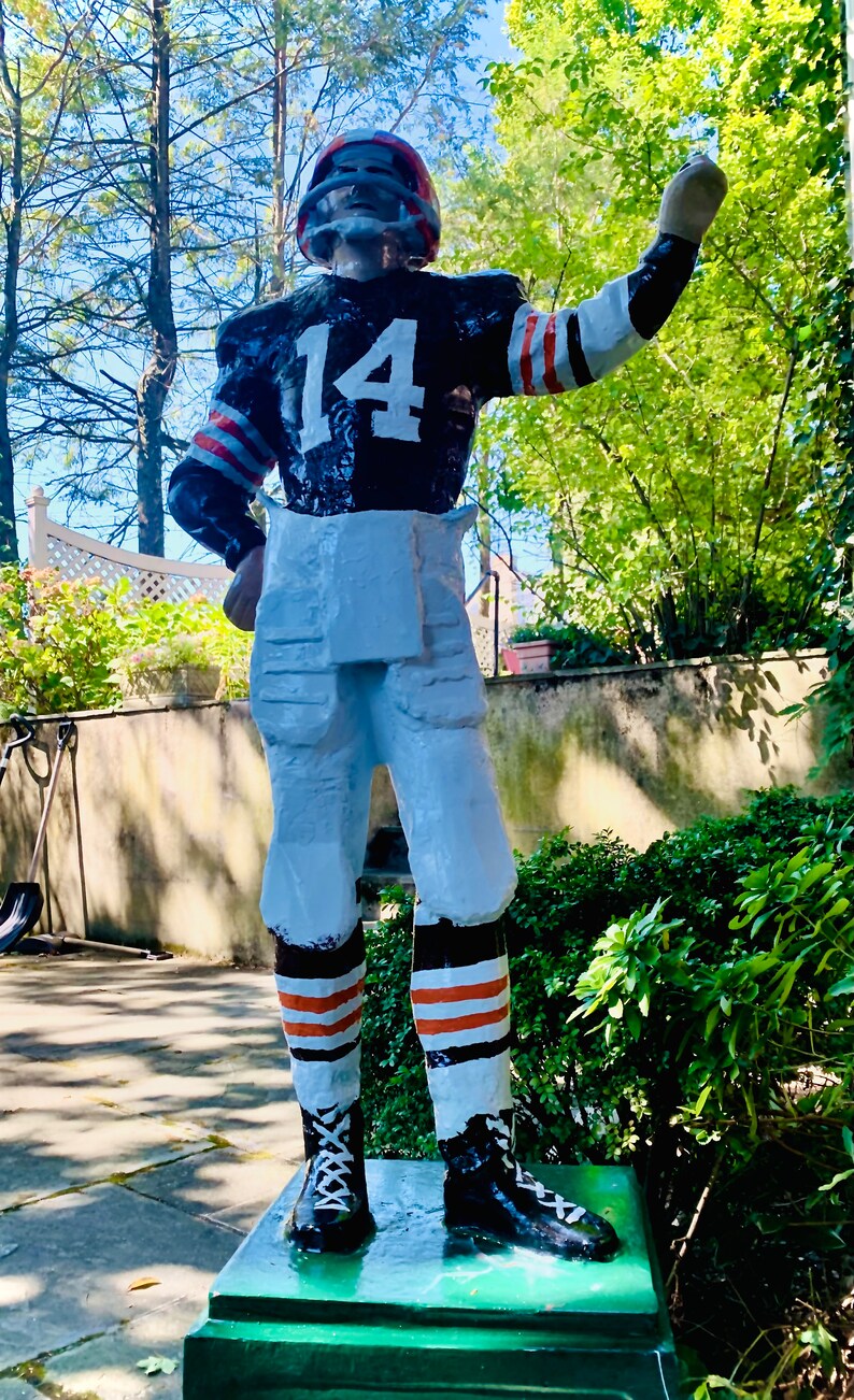 NFL Hall of Fame QB Otto Graham Statue - Etsy