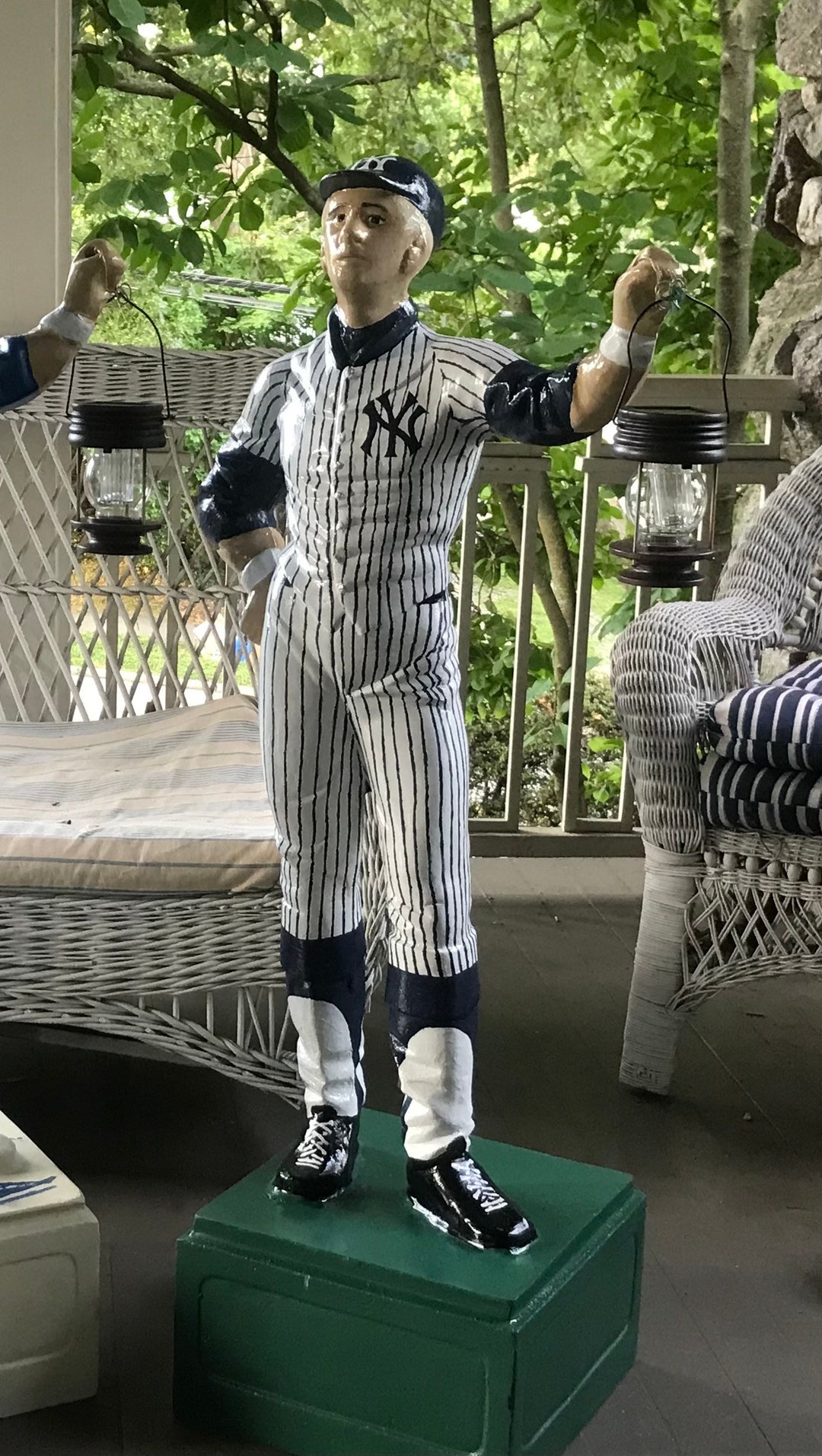 Statue of New York Yankees Legend Mickey Mantle - Etsy