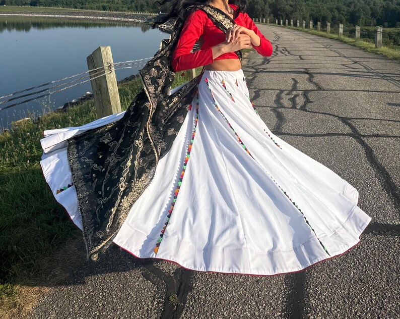 Designer Red & White Navaratri Chaniya Choli/lehenga Choli Set With ...