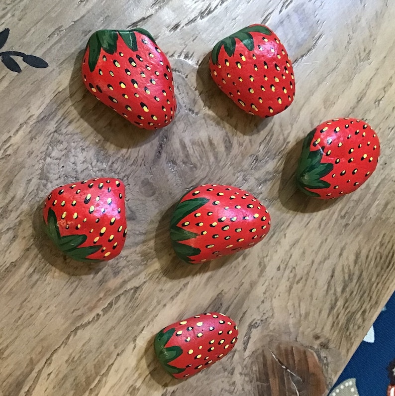 Set of 6 | Painted Strawberry Rocks | Strawberry Rocks for the Garden ...