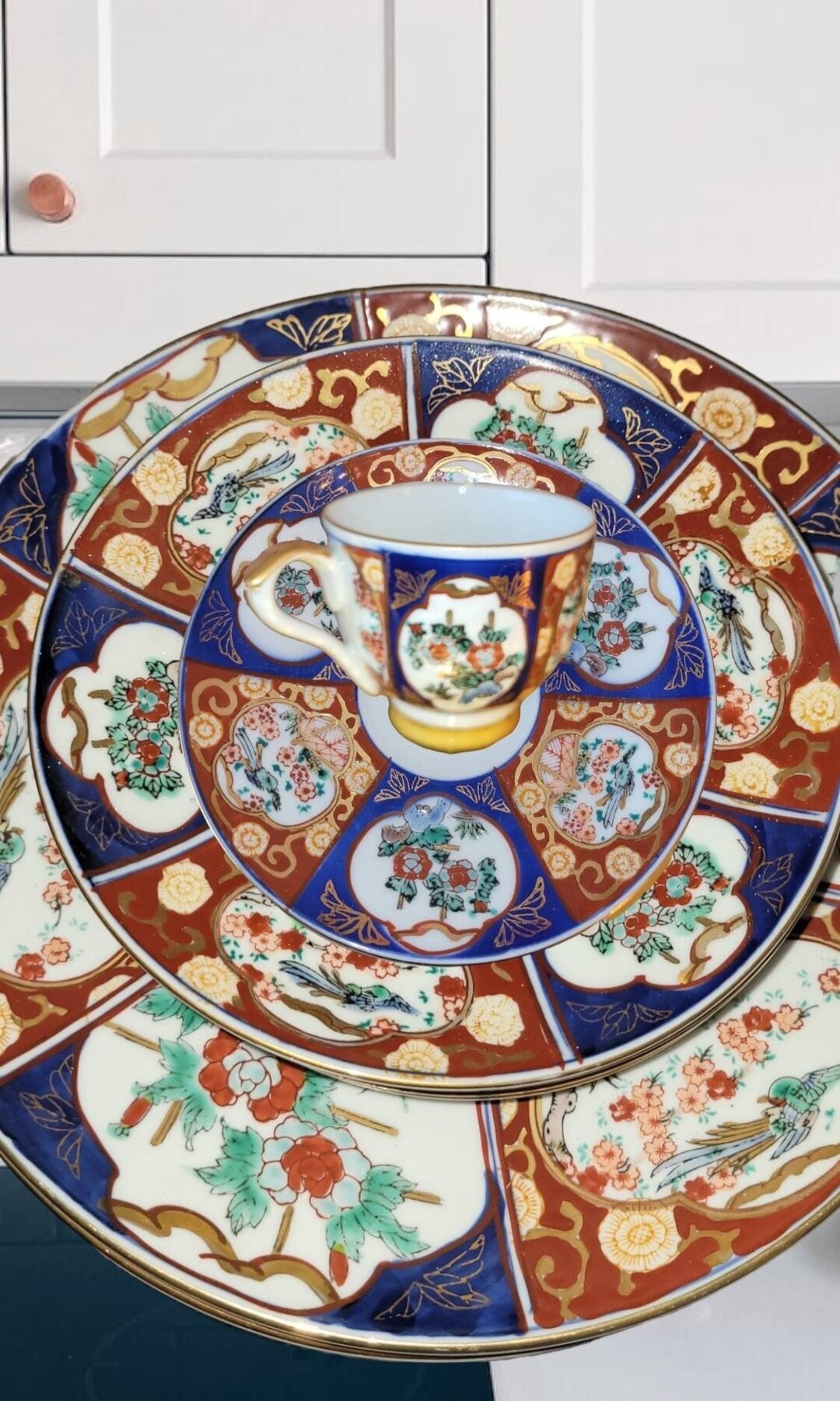 Vintage Gold Imari Red and Green Floral Plates, Gold Imari Saucers ...