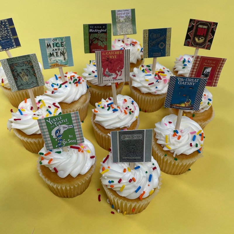 Book Cupcake Topper - Etsy