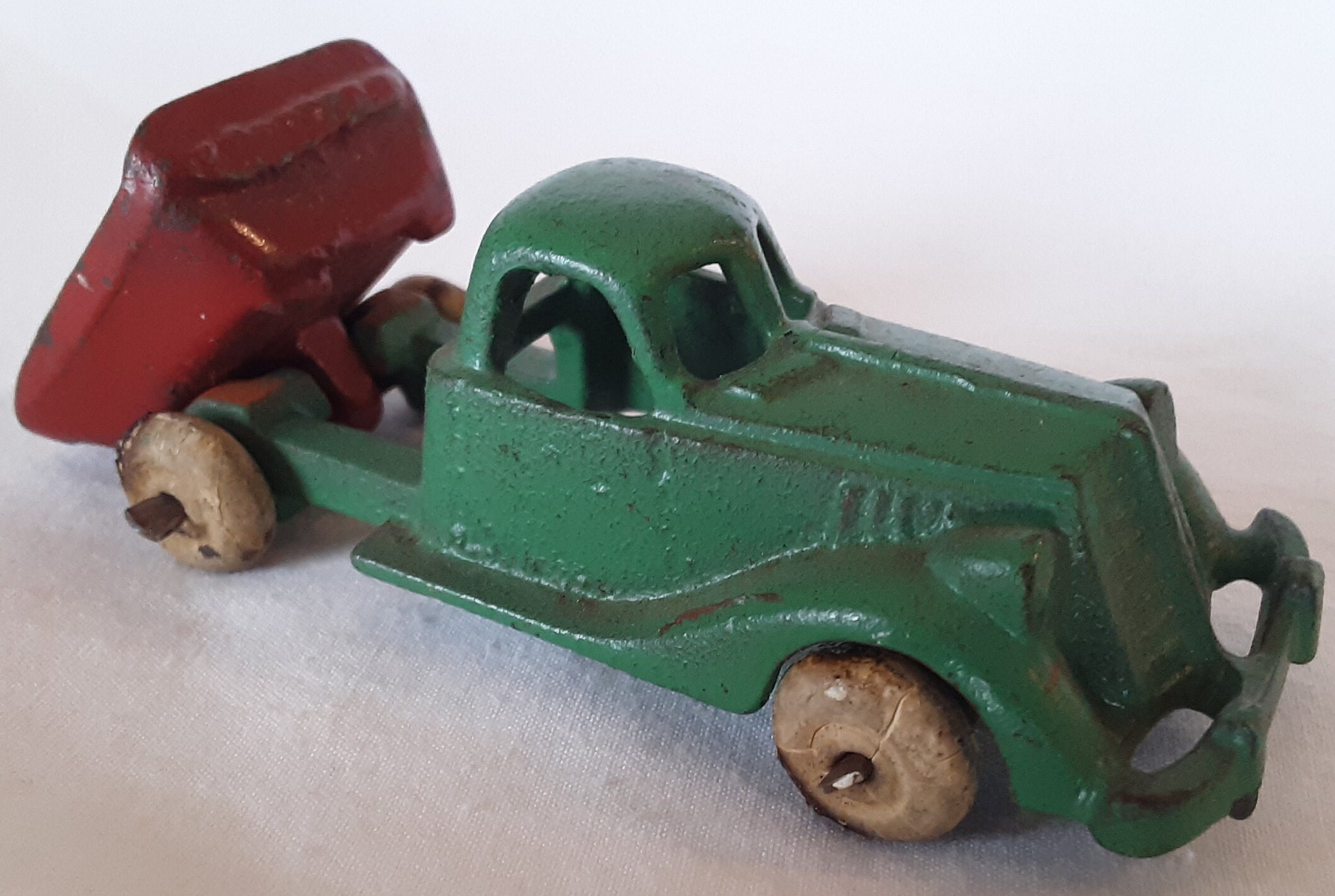 Pair of Hubley 1930s Cast Iron Trucks * Blue Pickup * Green and Red ...