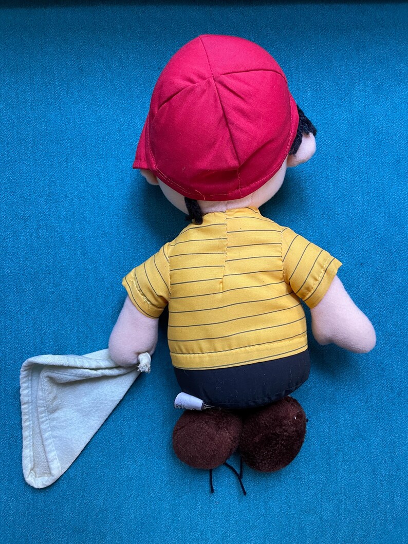 Vintage 1980’s Linus Van Pelt Plush Toy From the Peanuts Comic Strip ...