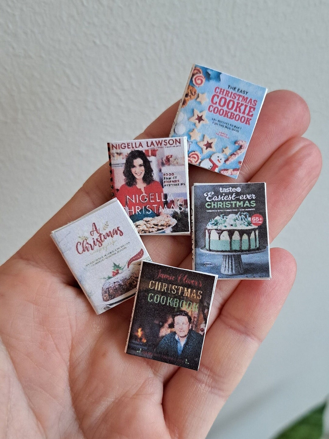 Miniature Dollhouse Christmas Kitchen Cook Books Kitchen Ware Interior ...