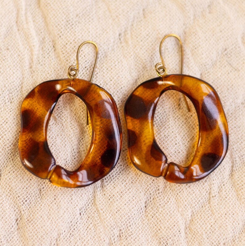 Wavy Retro 70s Style Tortoise Shell Hook Earrings - Etsy