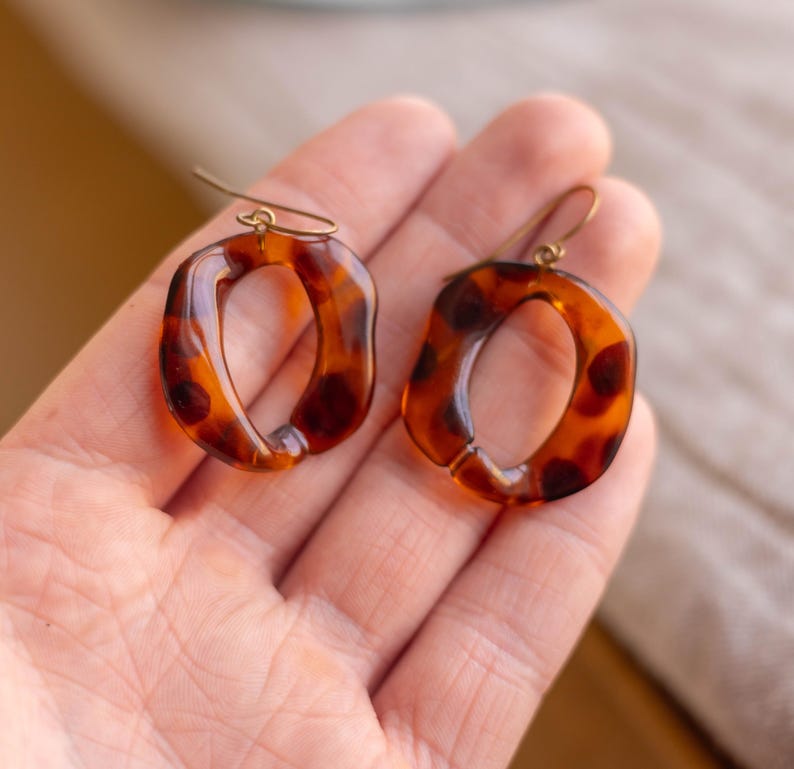 Wavy Retro 70s Style Tortoise Shell Hook Earrings - Etsy