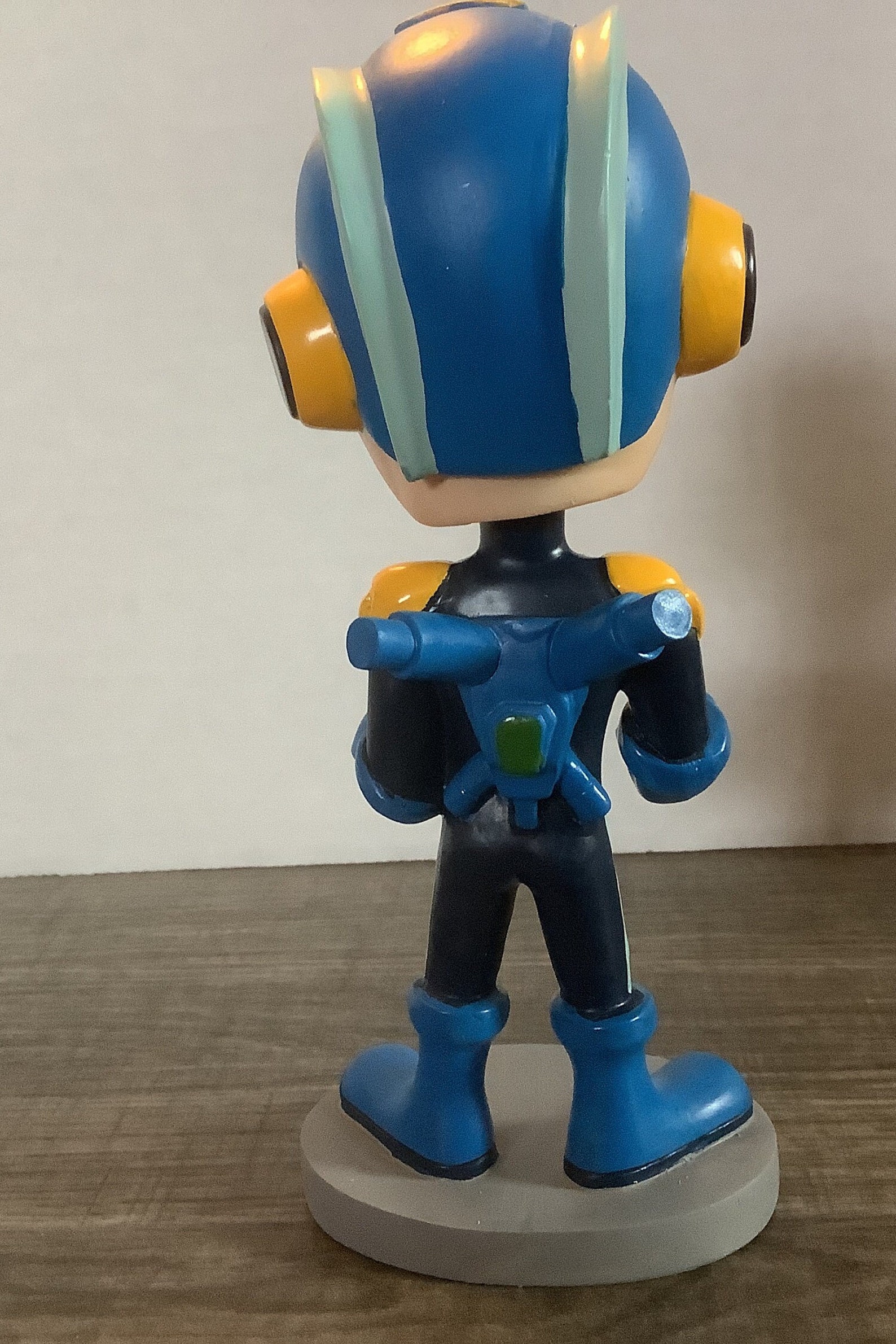 Vintage Mega Man Battle Network Bobblehead. Never Used, Only Taken Out ...