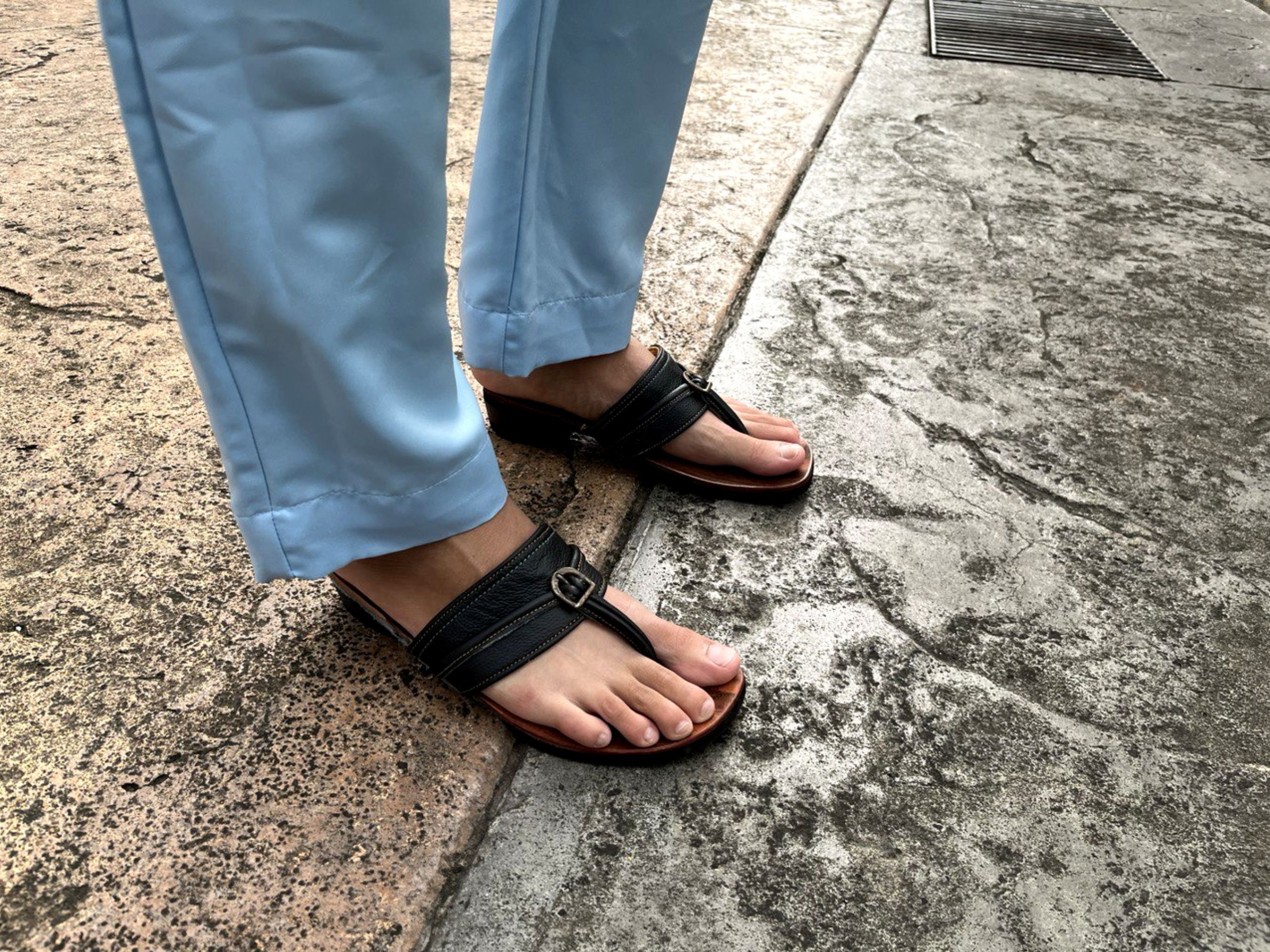 Capal Kurta Classic Traditional Malay Slippers Sandals for Men Size 6 ...